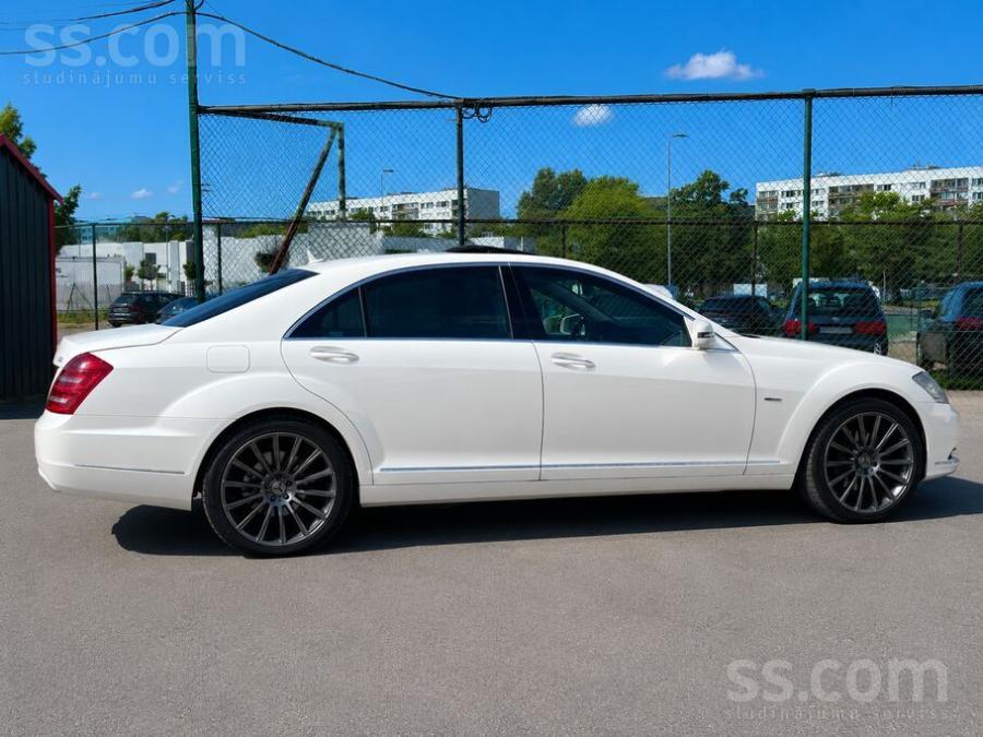 Balts Mercedes-Benz S 350 2009 Rīga, ar dzinēja tilpumu 3.00 L un nobraukumu 258 tūkst. km par 10990 €, foto 8 vietnē AUTOMOTO.COM.LV