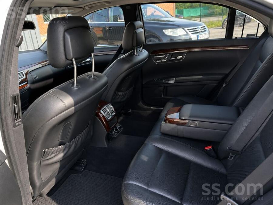 Balts Mercedes-Benz S 350 2009 Rīga, ar dzinēja tilpumu 3.00 L un nobraukumu 258 tūkst. km par 10990 €, foto 18 vietnē AUTOMOTO.COM.LV