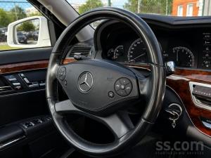 Balts Mercedes-Benz S 350 2009 Rīga, ar dzinēja tilpumu 3.00 L un nobraukumu 258 tūkst. km par 10990 €, foto 19 vietnē AUTOMOTO.COM.LV
