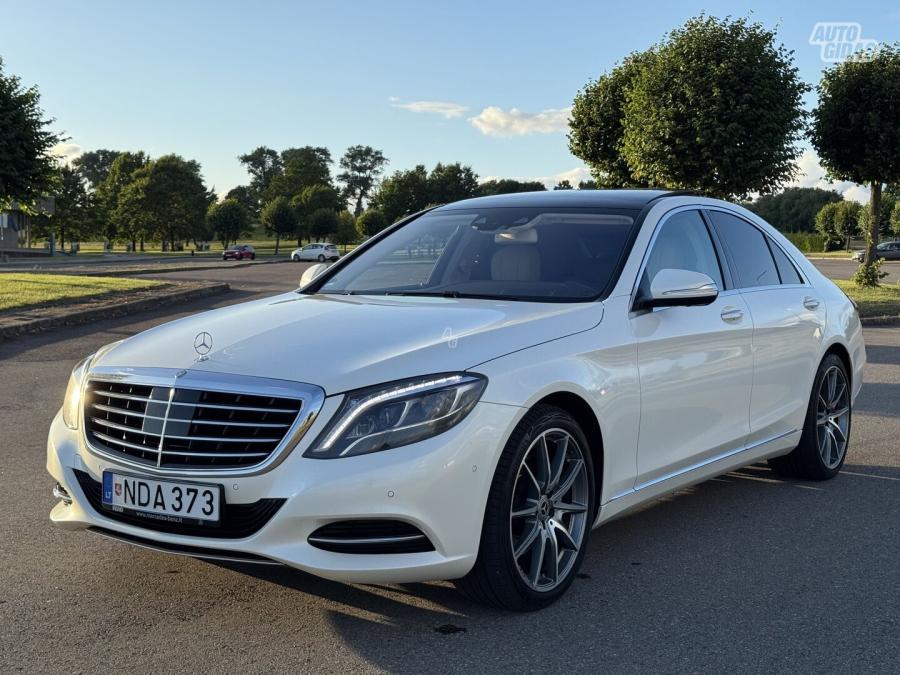 Белый Мерседес С 350 2014 в Каунас, объемом двигателя 3.00 л и пробегом 156 тыс. км за 26500 €, фото 1 на AUTOMOTO.COM.LV