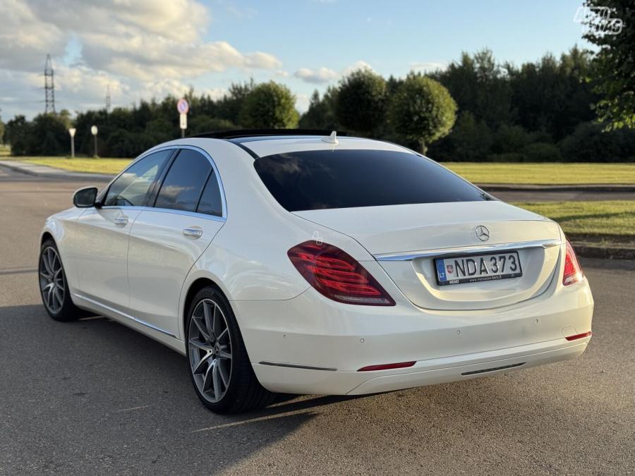 Белый Мерседес С 350 2014 в Каунас, объемом двигателя 3.00 л и пробегом 156 тыс. км за 26500 €, фото 3 на AUTOMOTO.COM.LV