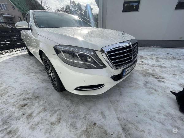White Mercedes-Benz S 350 2015 in Taurage, with an engine capacity of 2.99 L and mileage of 161 thousand km for 27500 €, photo 6 on AUTOMOTO.COM.LV