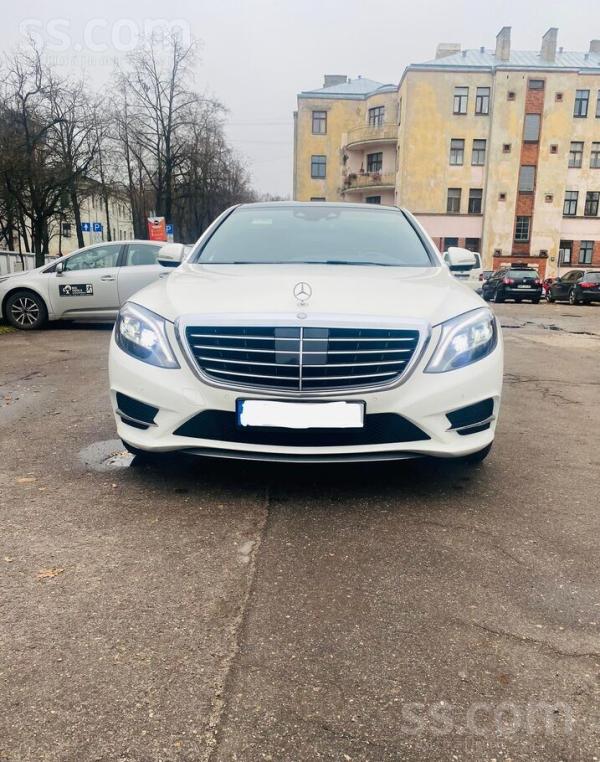 White Mercedes-Benz S 350 2015 in Riga, with an engine capacity of 3.00 L and mileage of 230 thousand km for 26900 €, photo 2 on AUTOMOTO.COM.LV