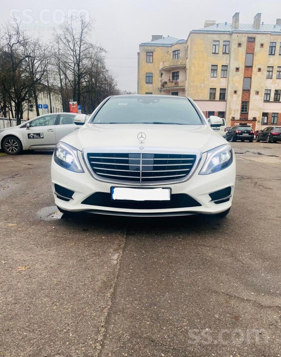 Белый Мерседес С 350 2015 в Рига, объемом двигателя 3.00 л и пробегом 230 тыс. км за 26900 €, фото 3 на AUTOMOTO.COM.LV
