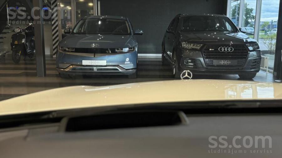 White Mercedes-Benz S 350 2015 in Riga, with an engine capacity of 3.00 L and mileage of 109 thousand km for 29400 €, photo 26 on AUTOMOTO.COM.LV