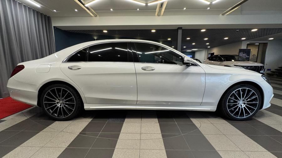 White Mercedes-Benz S 350 2015 in Riga, with an engine capacity of 3.00 L and mileage of 109 thousand km for 29900 €, photo 7 on AUTOMOTO.COM.LV