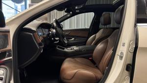 White Mercedes-Benz S 350 2015 in Riga, with an engine capacity of 3.00 L and mileage of 109 thousand km for 29900 €, photo 8 on AUTOMOTO.COM.LV