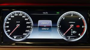 White Mercedes-Benz S 350 2015 in Riga, with an engine capacity of 3.00 L and mileage of 109 thousand km for 29900 €, photo 13 on AUTOMOTO.COM.LV