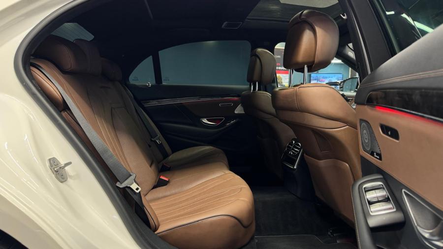 White Mercedes-Benz S 350 2015 in Riga, with an engine capacity of 3.00 L and mileage of 109 thousand km for 29900 €, photo 19 on AUTOMOTO.COM.LV