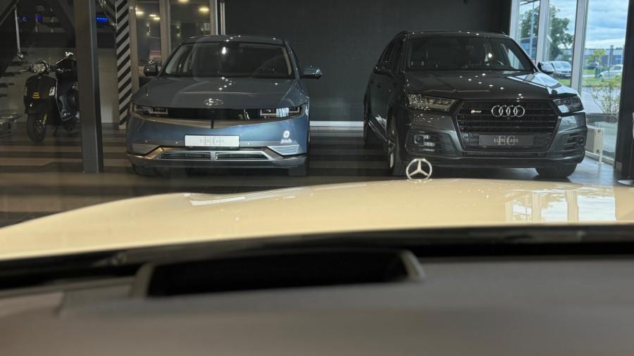 White Mercedes-Benz S 350 2015 in Riga, with an engine capacity of 3.00 L and mileage of 109 thousand km for 29900 €, photo 25 on AUTOMOTO.COM.LV