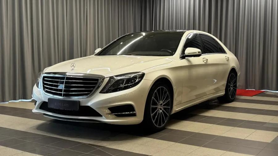 Белый Мерседес С 350 2015 в Марупе, объемом двигателя 3.00 л и пробегом 109 тыс. км за 29900 €, фото 1 на AUTOMOTO.COM.LV