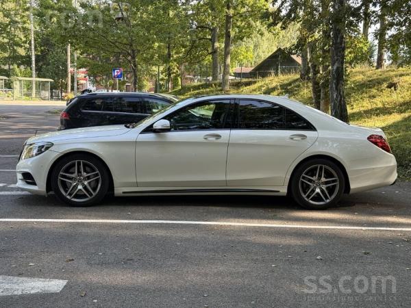 White Mercedes-Benz S 350 2015 in Riga, with an engine capacity of 3.00 L and mileage of 242 thousand km for 26500 €, photo 5 on AUTOMOTO.COM.LV