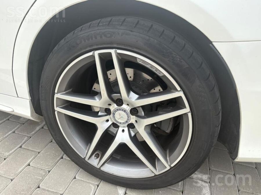 White Mercedes-Benz S 350 2015 in Riga, with an engine capacity of 3.00 L and mileage of 265 thousand km for 26800 €, photo 8 on AUTOMOTO.COM.LV