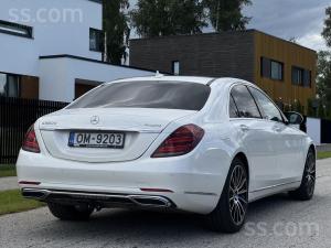 Белый Мерседес С 350 2017 в Валка, объемом двигателя 3.00 л и пробегом 125 тыс. км за 41490 €, фото 5 на AUTOMOTO.COM.LV