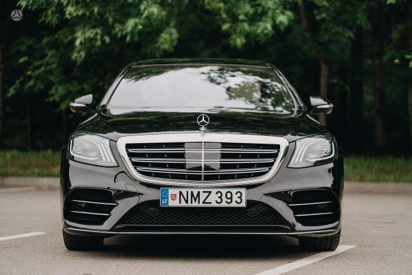 Melns Mercedes-Benz S 400 2019 Kauņa, ar dzinēja tilpumu 2.93 L un nobraukumu 140 tūkst. km par 45500 €, foto 1 vietnē AUTOMOTO.COM.LV