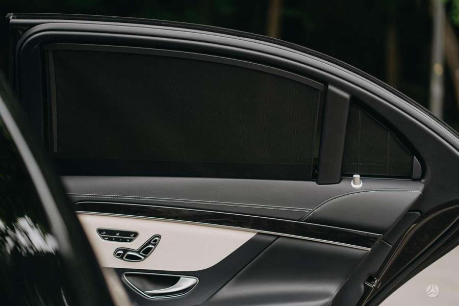 Melns Mercedes-Benz S 400 2019 Kauņa, ar dzinēja tilpumu 2.93 L un nobraukumu 140 tūkst. km par 45500 €, foto 22 vietnē AUTOMOTO.COM.LV