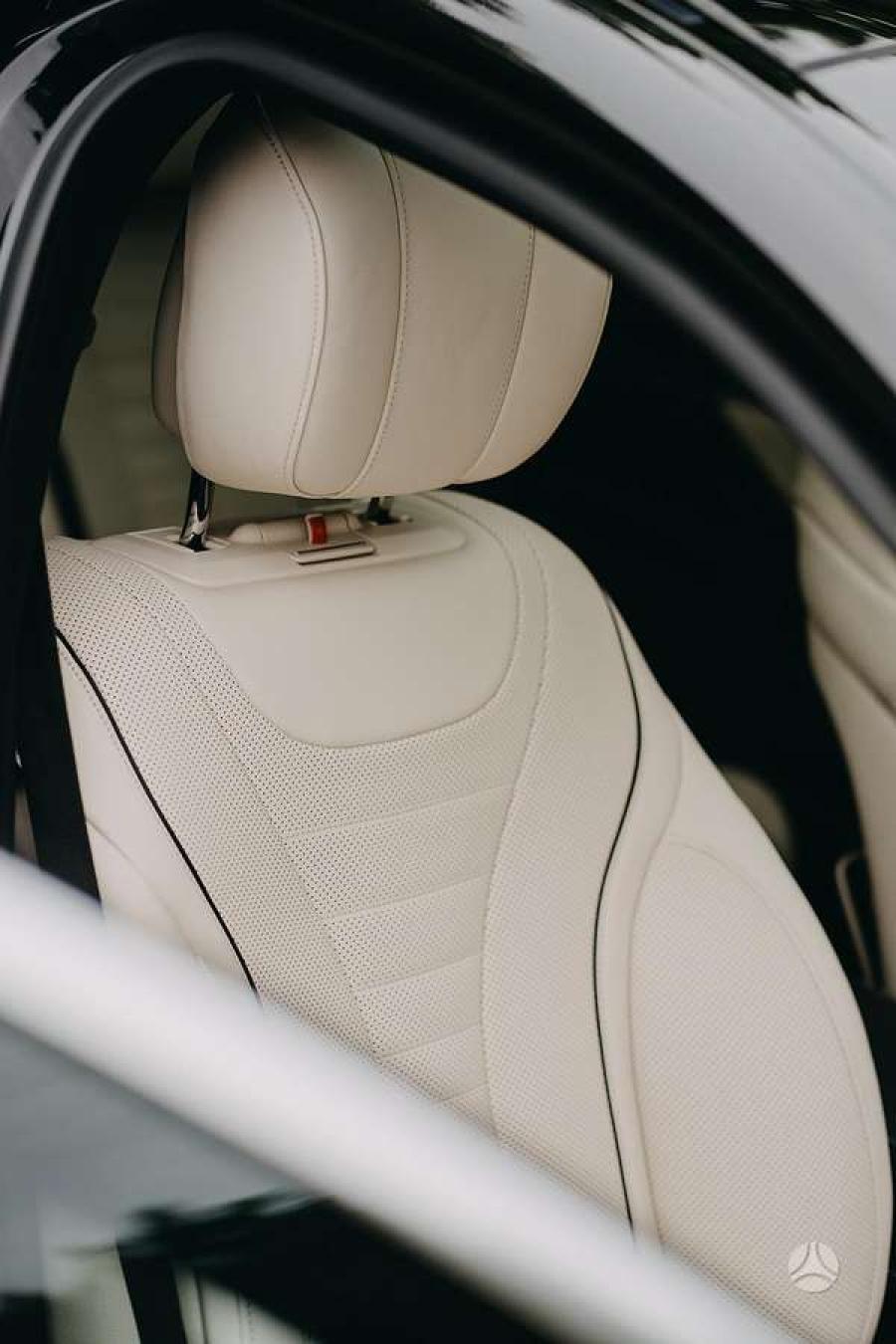 Melns Mercedes-Benz S 400 2019 Kauņa, ar dzinēja tilpumu 2.93 L un nobraukumu 140 tūkst. km par 45500 €, foto 24 vietnē AUTOMOTO.COM.LV