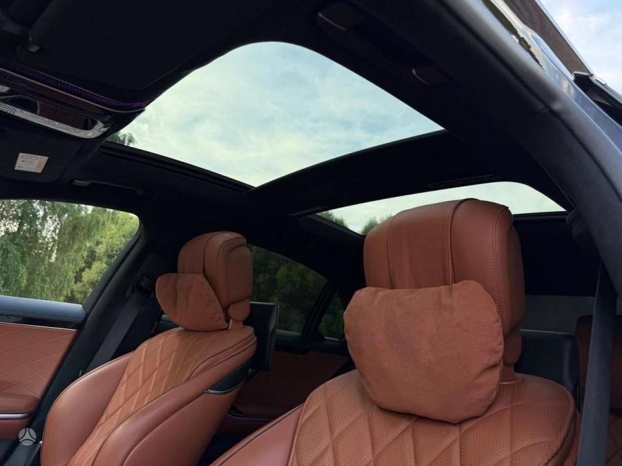Black Mercedes-Benz S 400 2021 in Taurage, with an engine capacity of 3.00 L and mileage of 210 thousand km for 64000 €, photo 15 on AUTOMOTO.COM.LV