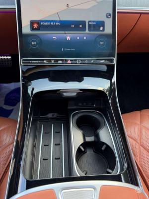 Black Mercedes-Benz S 400 2021 in Taurage, with an engine capacity of 3.00 L and mileage of 210 thousand km for 64000 €, photo 22 on AUTOMOTO.COM.LV