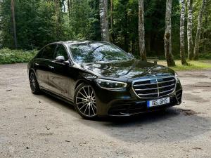 Черный Мерседес С 400 2021 в Таураге, объемом двигателя 3.00 л и пробегом 155 тыс. км за 62999 €, фото 6 на AUTOMOTO.COM.LV