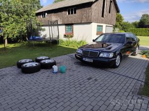 Черный Мерседес С 400 1991 в Елгава, объемом двигателя 4.20 л и пробегом 225 тыс. км за 4500 €, фото 4 на AUTOMOTO.COM.LV