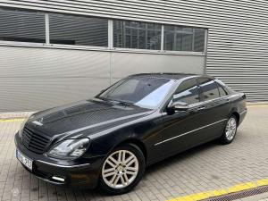 Black Mercedes-Benz S 400 2002 in Vilnius, with an engine capacity of 4.00 L and mileage of 350 thousand km for 1950 €, photo  on AUTOMOTO.COM.LV