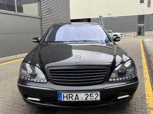 Черный Мерседес С 400 2002 в Вильнюс, объемом двигателя 4.00 л и пробегом 350 тыс. км за 1950 €, фото 6 на AUTOMOTO.COM.LV
