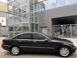 Черный Мерседес С 400 2002 в Вильнюс, объемом двигателя 4.00 л и пробегом 350 тыс. км за 1950 €, фото 17 на AUTOMOTO.COM.LV