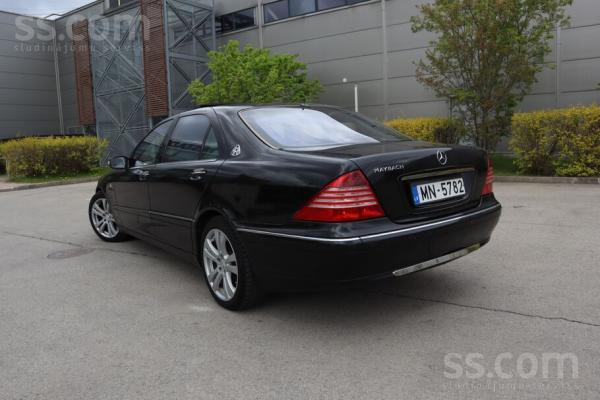 Black Mercedes-Benz S 400 2004 in Riga, with an engine capacity of 4.00 L and mileage of 0 thousand km for 2990 €, photo 3 on AUTOMOTO.COM.LV