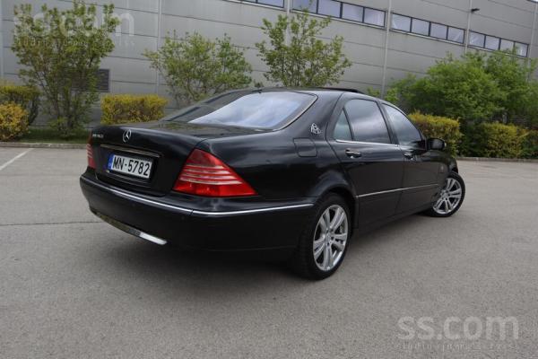 Black Mercedes-Benz S 400 2004 in Riga, with an engine capacity of 4.00 L and mileage of 0 thousand km for 2990 €, photo 4 on AUTOMOTO.COM.LV