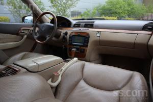 Black Mercedes-Benz S 400 2004 in Riga, with an engine capacity of 4.00 L and mileage of 0 thousand km for 2990 €, photo 9 on AUTOMOTO.COM.LV