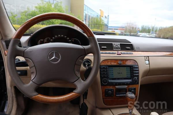 Black Mercedes-Benz S 400 2004 in Riga, with an engine capacity of 4.00 L and mileage of 0 thousand km for 2990 €, photo 9 on AUTOMOTO.COM.LV