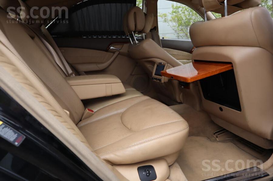 Black Mercedes-Benz S 400 2004 in Riga, with an engine capacity of 4.00 L and mileage of 0 thousand km for 2990 €, photo 11 on AUTOMOTO.COM.LV