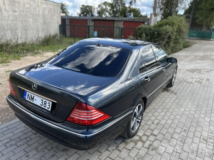 Black Mercedes-Benz S 400 2004 in Jurmala, with an engine capacity of 4.00 L and mileage of 355 thousand km for 6000 €, photo 3 on AUTOMOTO.COM.LV