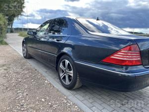 Black Mercedes-Benz S 400 2004 in Jurmala, with an engine capacity of 4.00 L and mileage of 355 thousand km for 6000 €, photo 4 on AUTOMOTO.COM.LV