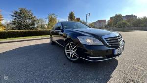 Black Mercedes-Benz S 400 2010 in Vilnius, with an engine capacity of 3.50 L and mileage of 340 thousand km for 12800 €, photo 10 on AUTOMOTO.COM.LV