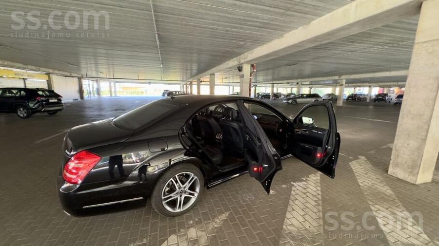 Black Mercedes-Benz S 400 2010 in Riga, with an engine capacity of 3.50 L and mileage of 233 thousand km for 15500 €, photo 24 on AUTOMOTO.COM.LV