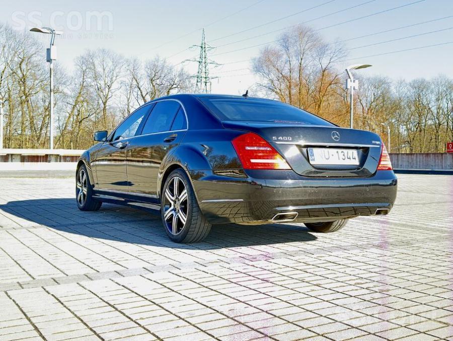 Black Mercedes-Benz S 400 2010 in Riga, with an engine capacity of 3.50 L and mileage of 233 thousand km for 15500 €, photo 31 on AUTOMOTO.COM.LV