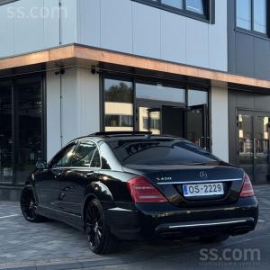 Melns Mercedes-Benz S 400 2010 Rīga, ar dzinēja tilpumu 3.50 L un nobraukumu 214 tūkst. km par 9900 €, foto 9 vietnē AUTOMOTO.COM.LV