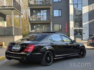 Melns Mercedes-Benz S 400 2011 Rīga, ar dzinēja tilpumu 3.50 L un nobraukumu 212 tūkst. km par 13100 €, foto 3 vietnē AUTOMOTO.COM.LV