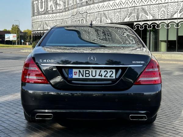 Melns Mercedes-Benz S 400 2012 Kauņa, ar dzinēja tilpumu 3.50 L un nobraukumu 220 tūkst. km par 5555 €, foto 5 vietnē AUTOMOTO.COM.LV