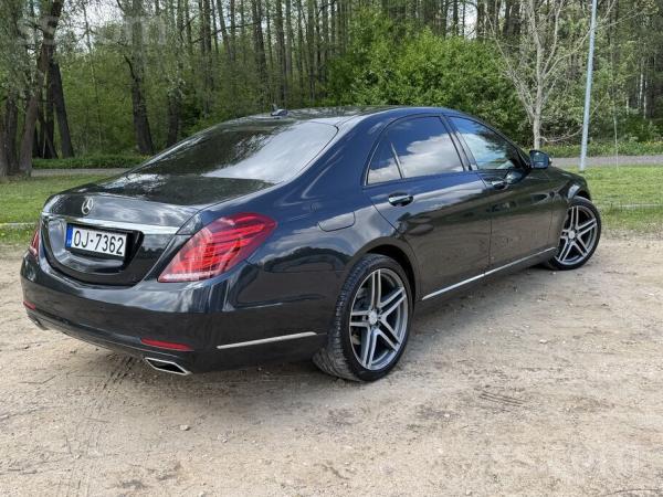 Черный Мерседес С 400 2013 в Рига, объемом двигателя 3.50 л и пробегом 0 тыс. км за 18000 €, фото 7 на AUTOMOTO.COM.LV