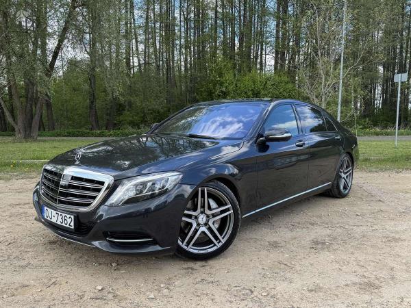 Мерседес С 400 2013 в Рига на AUTOMOTO.COM.LV Черный Мерседес С 400 2013 в Рига, объемом двигателя 3.50 л и пробегом 280 тыс. км за 16500 €, фото 1 на AUTOMOTO.COM.LV