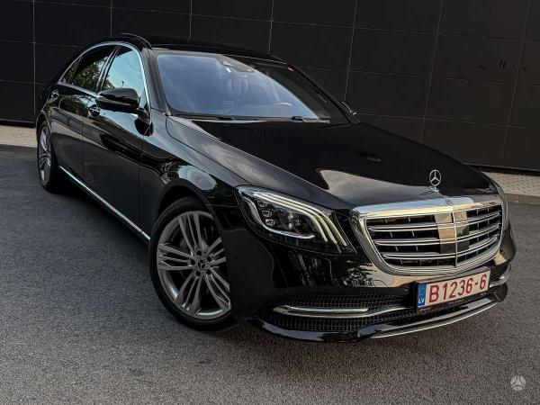 Black Mercedes-Benz S 400 2017 in Siauliai, with an engine capacity of 2.93 L and mileage of 212 thousand km for 41000 €, photo 1 on AUTOMOTO.COM.LV