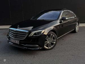 Black Mercedes-Benz S 400 2017 in Siauliai, with an engine capacity of 2.93 L and mileage of 212 thousand km for 41000 €, photo 3 on AUTOMOTO.COM.LV