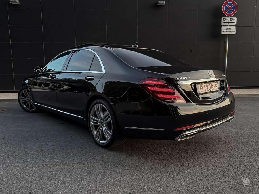 Black Mercedes-Benz S 400 2017 in Siauliai, with an engine capacity of 2.93 L and mileage of 212 thousand km for 41000 €, photo 6 on AUTOMOTO.COM.LV