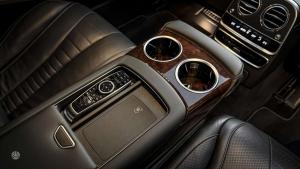Black Mercedes-Benz S 400 2017 in Siauliai, with an engine capacity of 2.93 L and mileage of 212 thousand km for 41000 €, photo 15 on AUTOMOTO.COM.LV