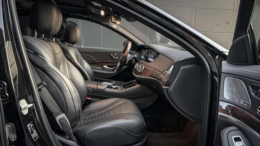 Black Mercedes-Benz S 400 2017 in Siauliai, with an engine capacity of 2.93 L and mileage of 212 thousand km for 41000 €, photo 16 on AUTOMOTO.COM.LV