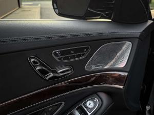 Black Mercedes-Benz S 400 2017 in Siauliai, with an engine capacity of 2.93 L and mileage of 212 thousand km for 41000 €, photo 21 on AUTOMOTO.COM.LV