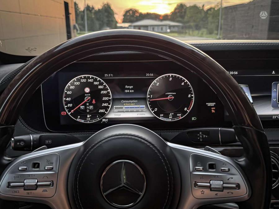 Black Mercedes-Benz S 400 2017 in Siauliai, with an engine capacity of 2.93 L and mileage of 212 thousand km for 41000 €, photo 24 on AUTOMOTO.COM.LV
